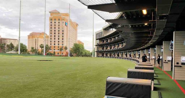 MGM GRAND Las Vegas | TOP GOLF DRIVING RANGE