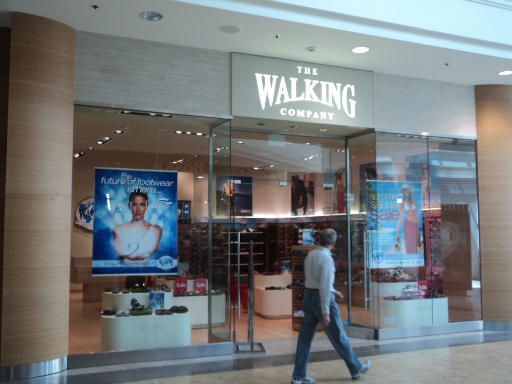 Westfield Oakridge | The Walking Company