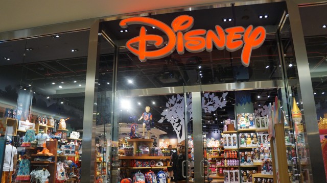 Westfield Galleria at Roseville - Roseville | Disney Store