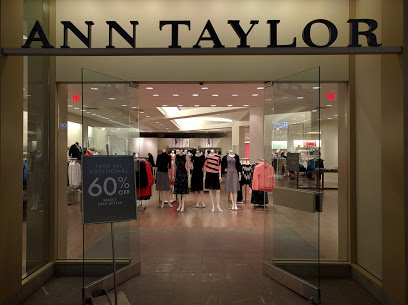 Woodfield Mall | Ann Taylor